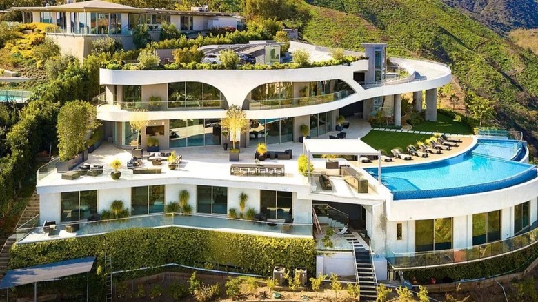Travis Scott House: Jaw-Dropping $23.5M Brentwood Mansion